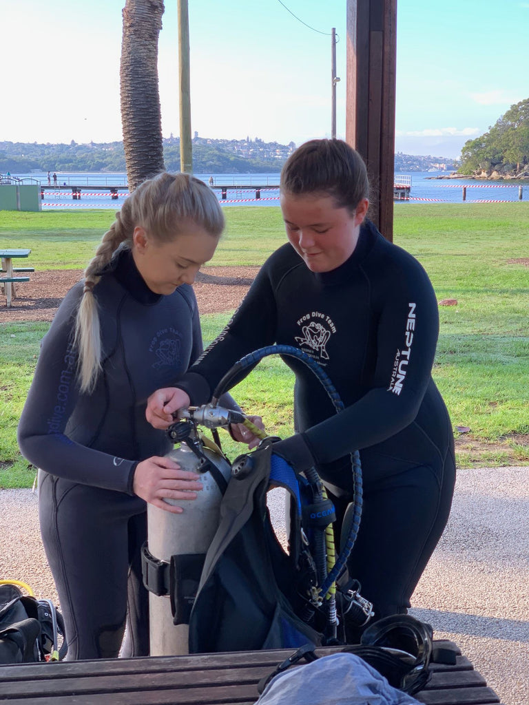 Learn to Scuba Dive | PADI Junior Open Water Diver | Frog Dive